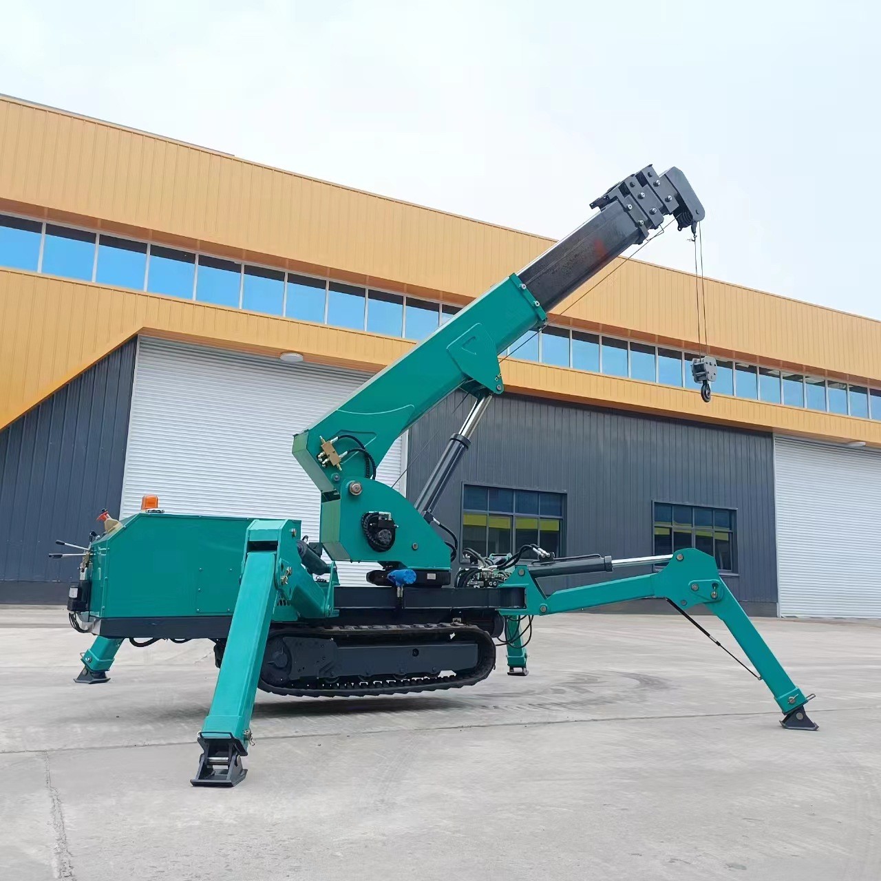 Versatile Mobile Crane For Construction Works 10T 12T Mini Spider Crane